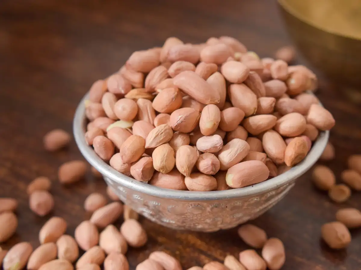 Peanuts Health Benefits,Peanuts benefits in tamil : வேர்க்கடலை நல்ல ...