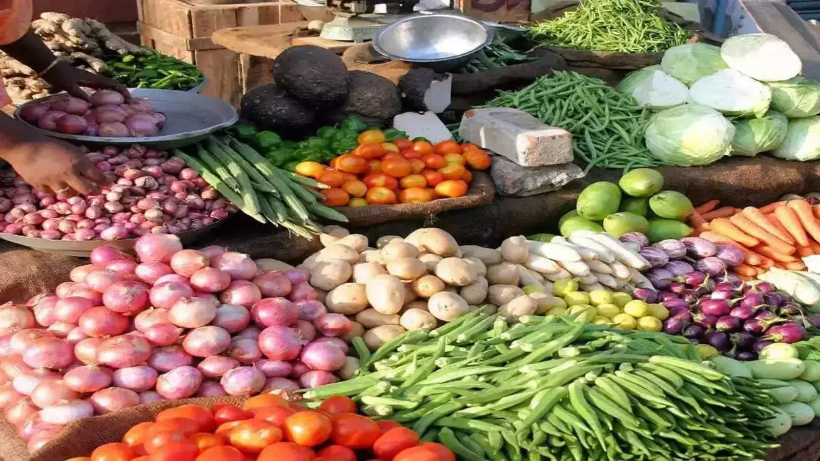 Chennai Koyambedu Vegetable Price Today, தமிழகத்தில் இன்றைய காய்கறி ...