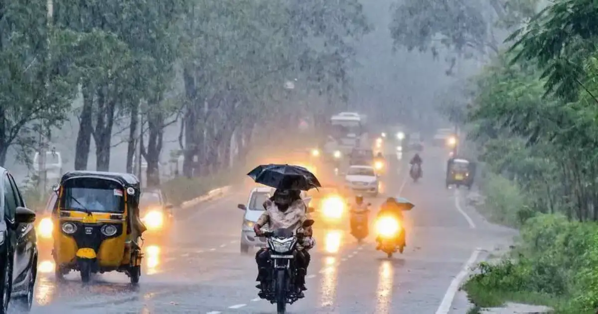 Kerala Yellow Alert In Five Districts - ഒരിടവേളയ്ക്ക് ശേഷം മഴ ...