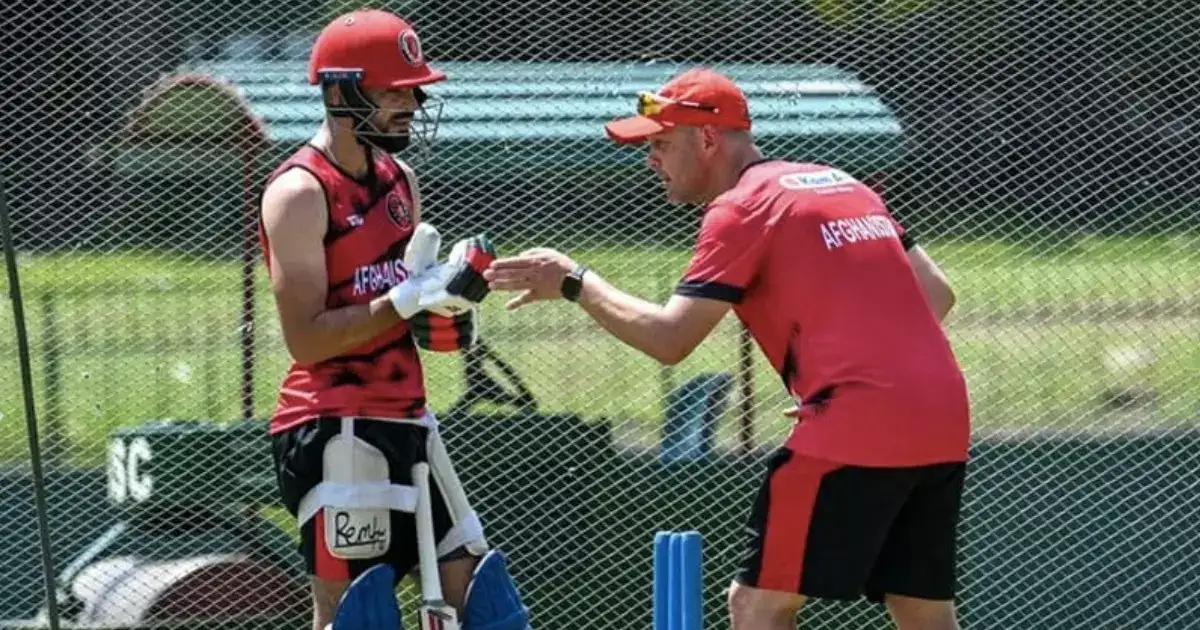 BAN vs AFG: ICC को पसंद नहीं आई कोच और खिलाड़ी की यह हरकत, ठोक डाला ...