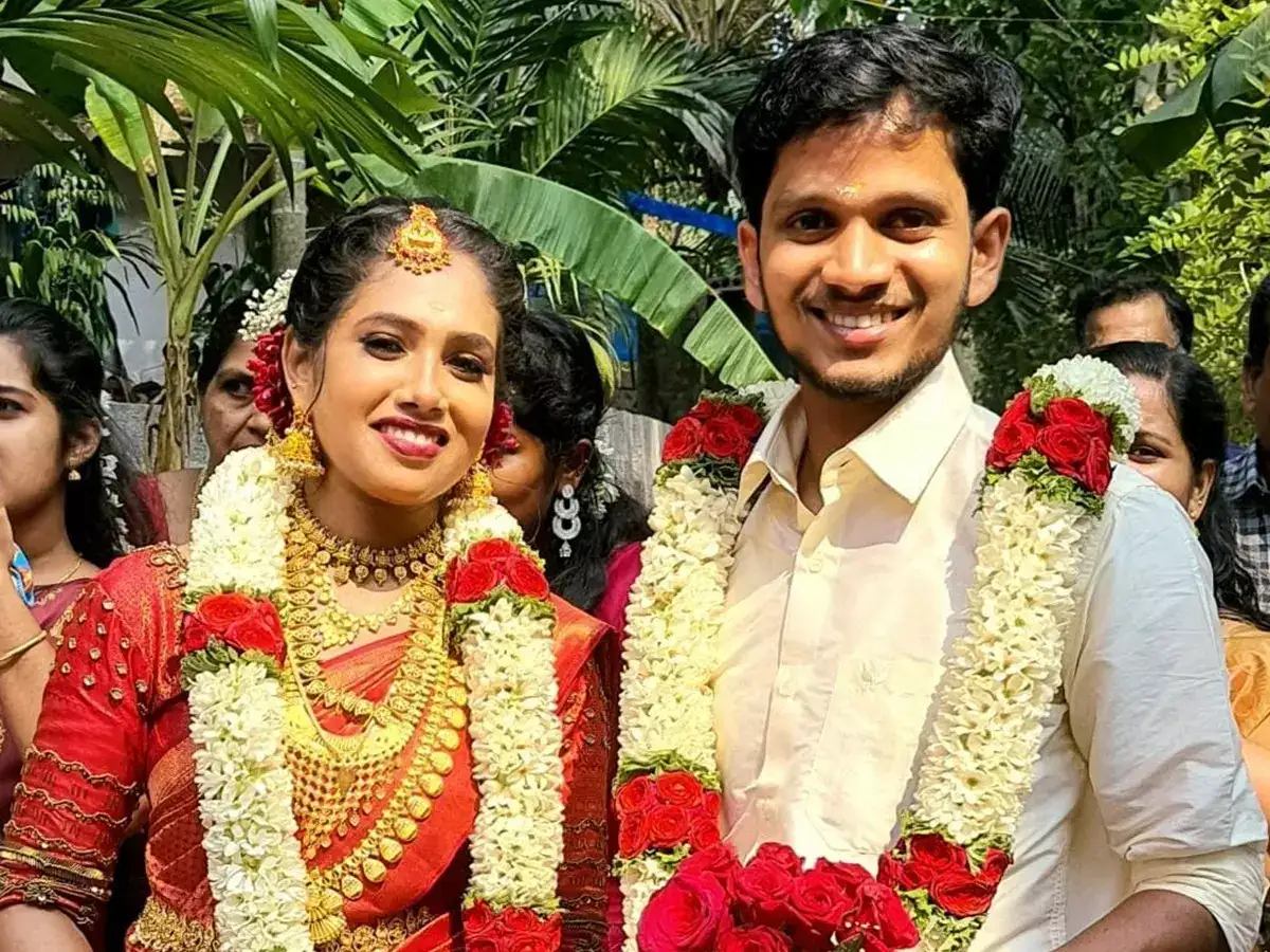 Kozhikode Groom Drowned Death,കോഴിക്കോട് ഫോട്ടോഷൂട്ടിനിടെ അപകടം; നവവര ...