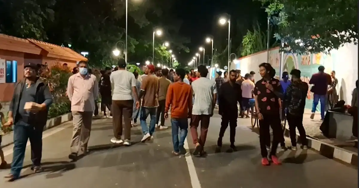 Manaveeyam Veedhi Trivandrum: രാവും പകലും ആഘോഷിക്കാൻ ഒരിടം ...