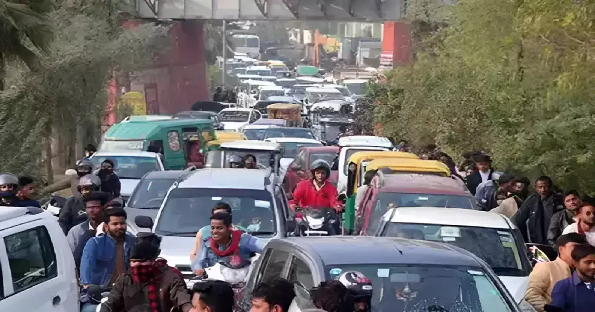 Lucknow Traffic Master Plan: लखनऊ जिला प्रशासन शहर में जाम की समस्या से ...
