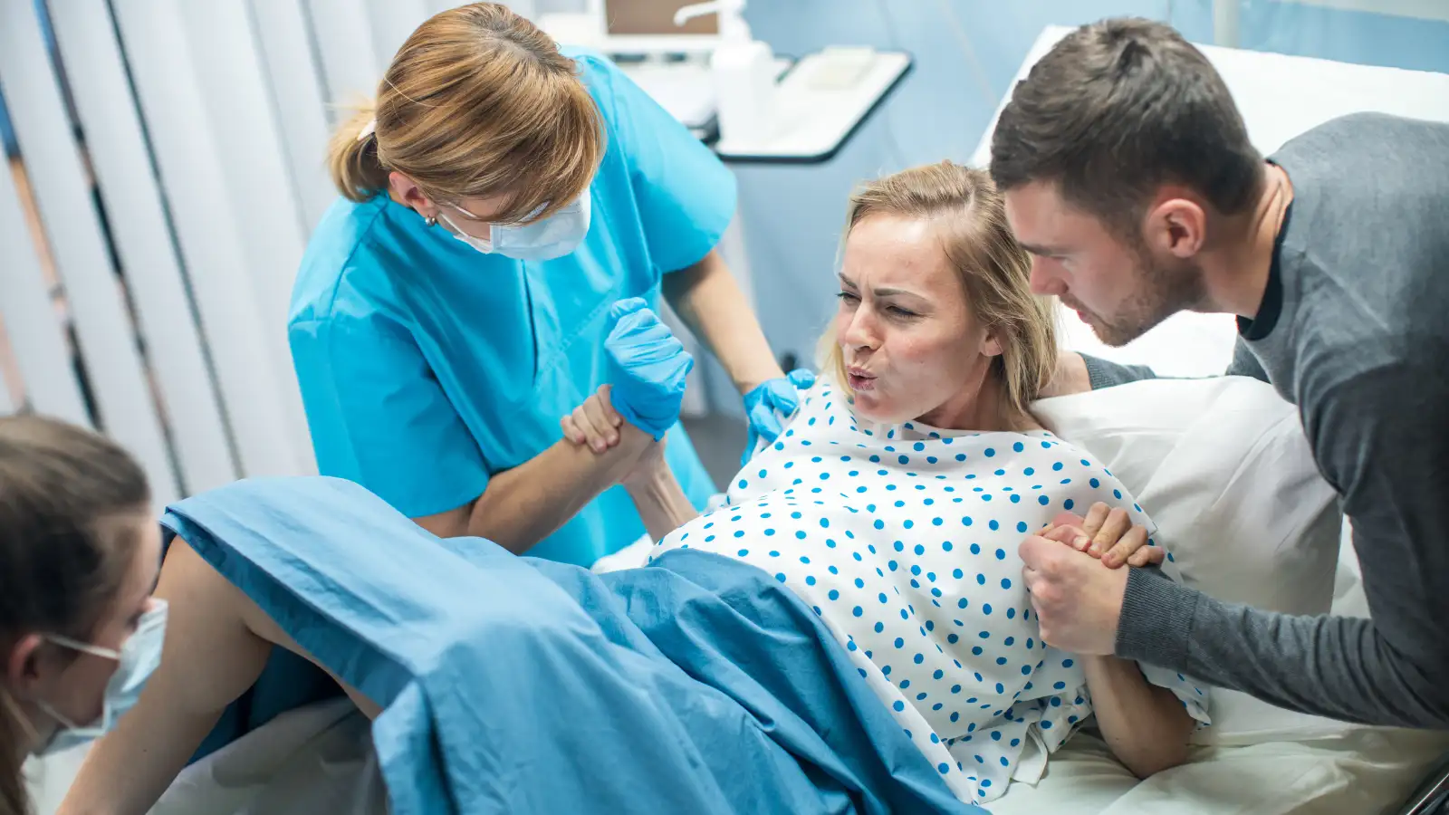 Compound Presentation: When a Hand or Arm Appears With the Baby’s Head