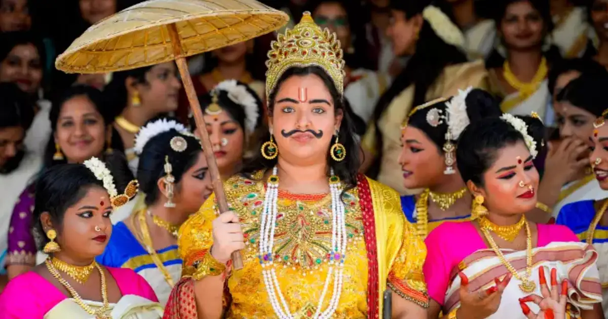 Onam Celebrations In Kerala,പൂവിളികളുമായി അത്തം പിറന്നു; പത്താംനാ ...