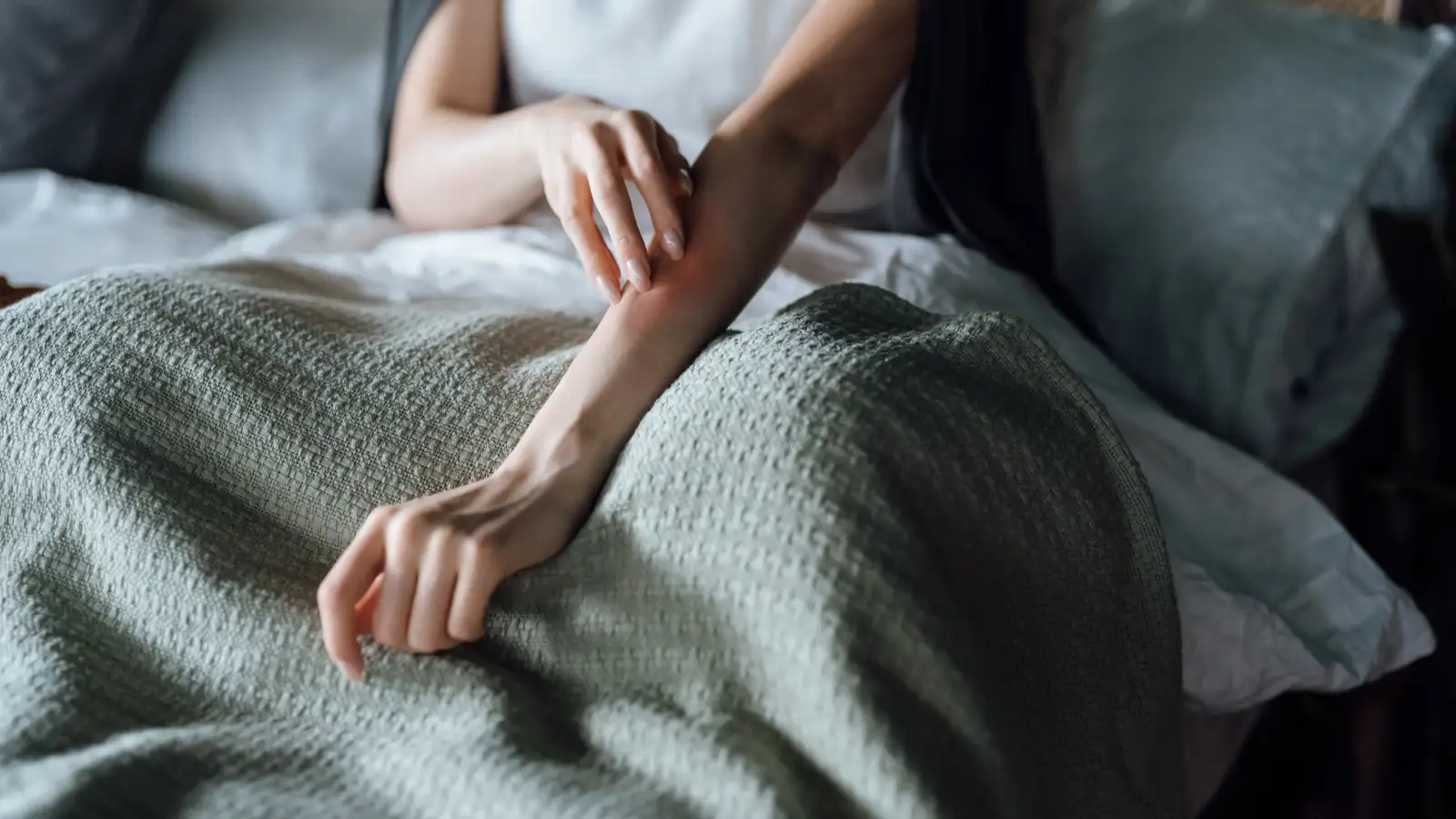 Burning Skin During Pregnancy: Causes and When to Worry