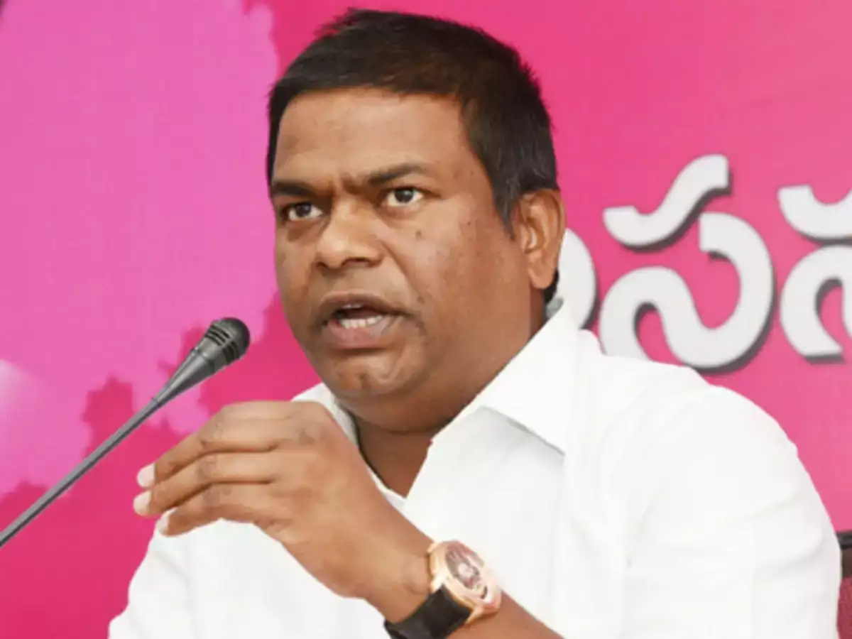 Armoor Mla Jeevan Reddy,కోమటిరెడ్డి ఓ కుసంస్కారి.. చిన్నమెదడు చితికి ...