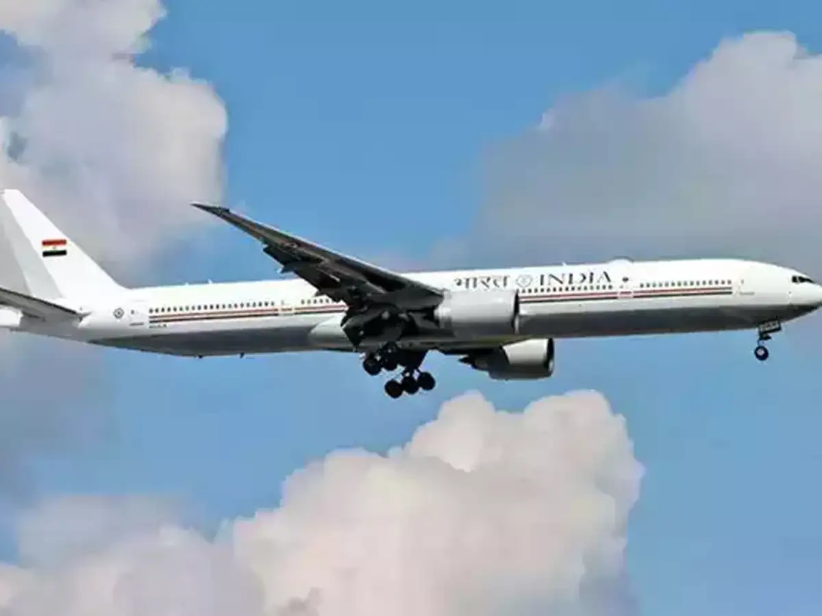 Modi's Special Plane,फोटोफीचर: पंतप्रधानांचे स्पेशल विमान आले, पाहा ...