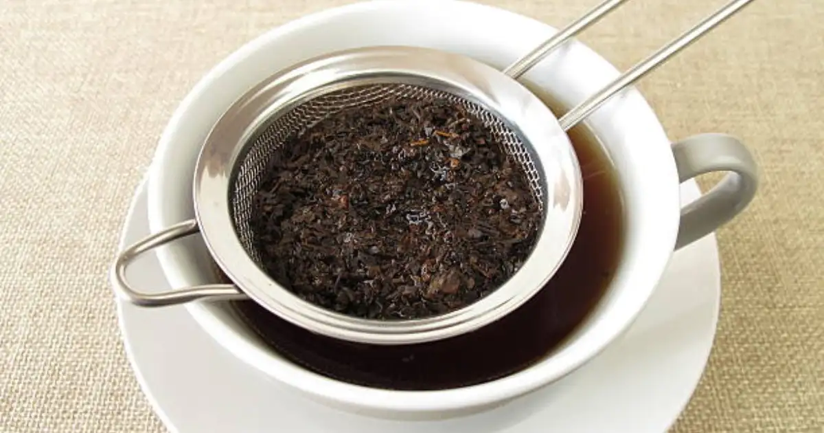 How To Use Leftover Tea Powder For Cloth, Utensils Cleaning And Shine ...