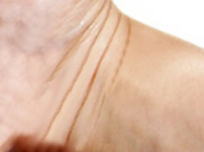 मणिबंध रेखाएं: आयु रेखा के अलावा ऐसे पता चलती है उम्र - manibandh lines ...