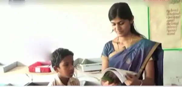 Salem Collector Rohini,பள்ளி மாணவர்களுக்கு பாடம் எடுத்த சேலம் மாவட்ட ...