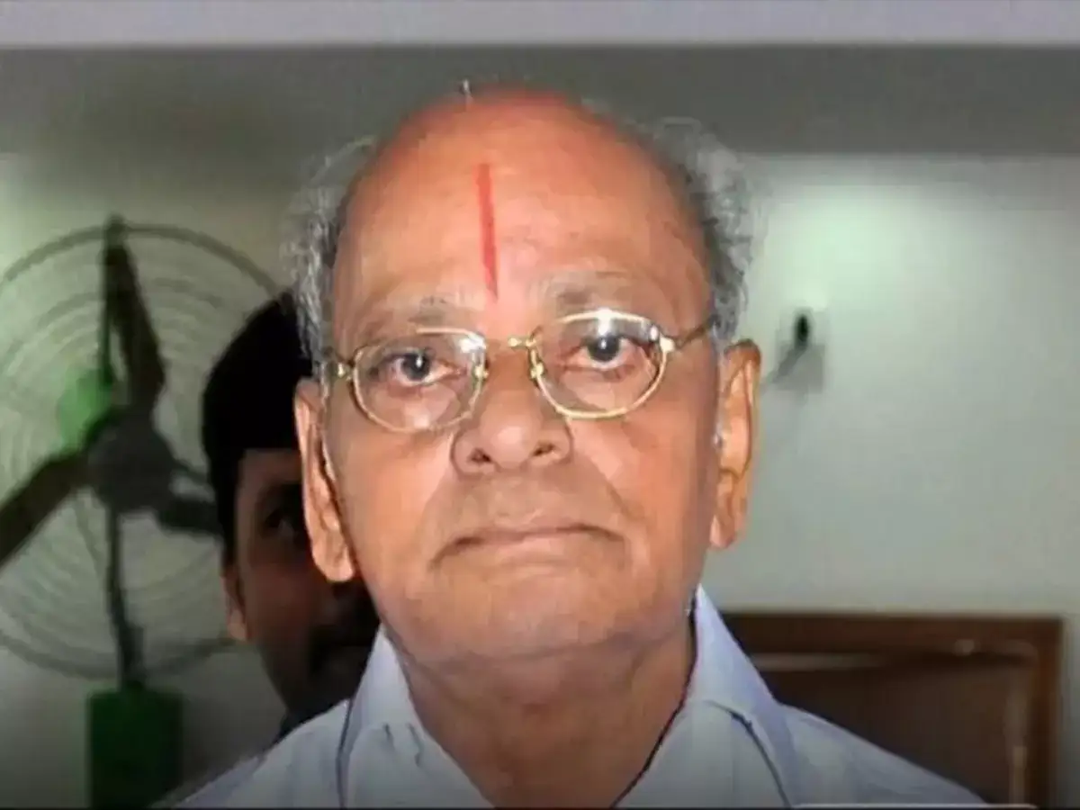 Ex-Minister Sidda Raghava Rao Brother Venkata Krishna Rao Dies in Well ...