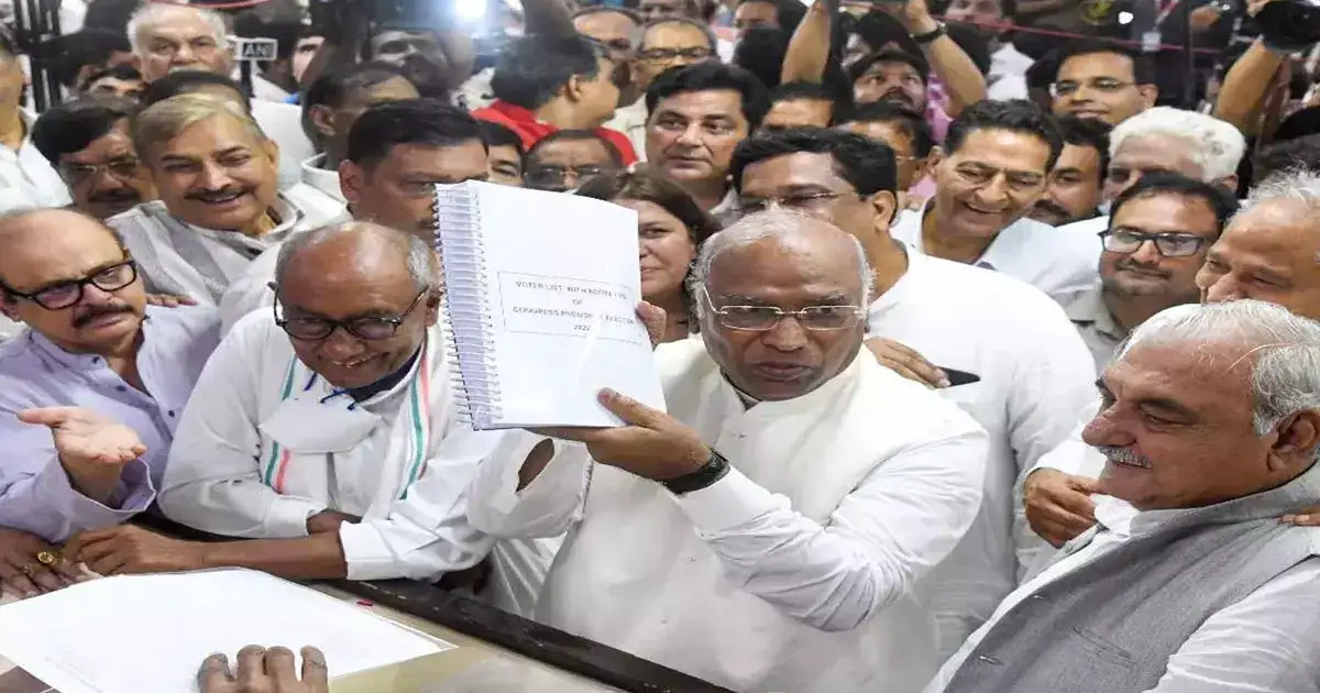 Digvijaya Singh Tweet Rahim Das Doha after out from Congress President ...