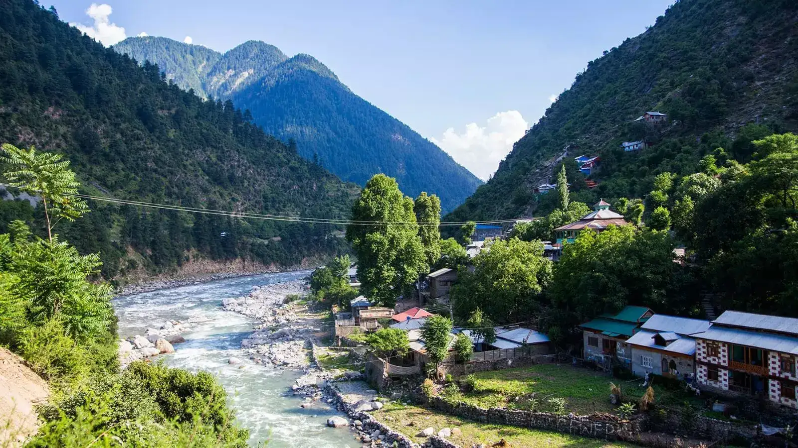 Pakistan Tourists In Pok,भारत ने बिना कुछ किए पाकिस्तान को बनाया वीरान ...