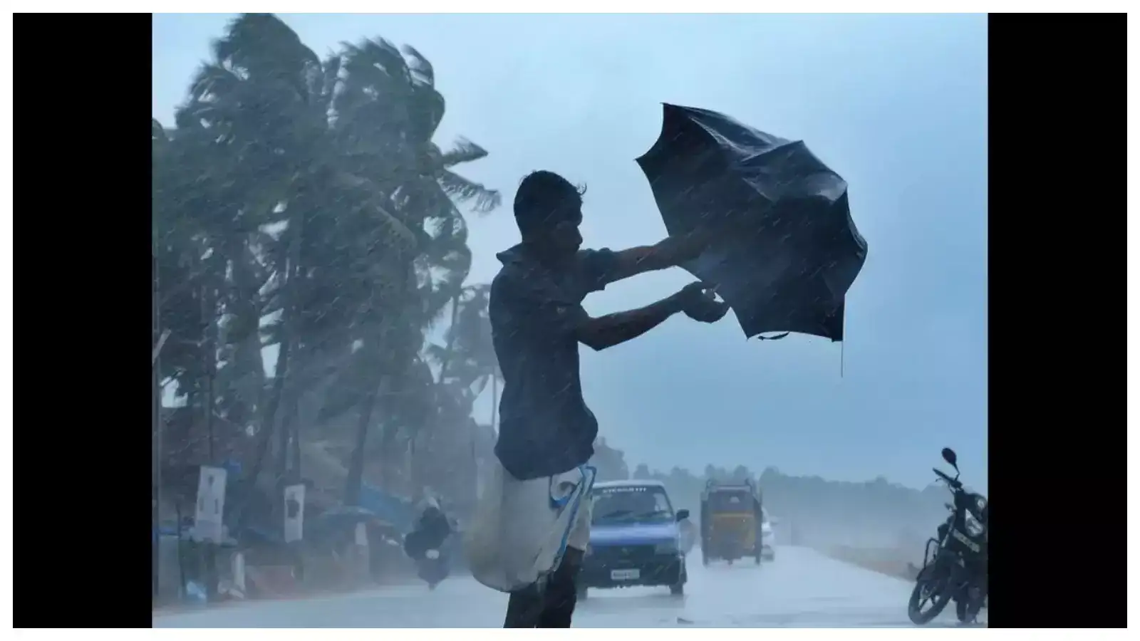 ನಾಳೆಯ ಹವಾಮಾನ,Karnataka Rains: ಚಂಡಮಾರುತ ಎಫೆಕ್ಟ್: ಬೆಂಗಳೂರು ಸೇರಿದಂತೆ 18 ...