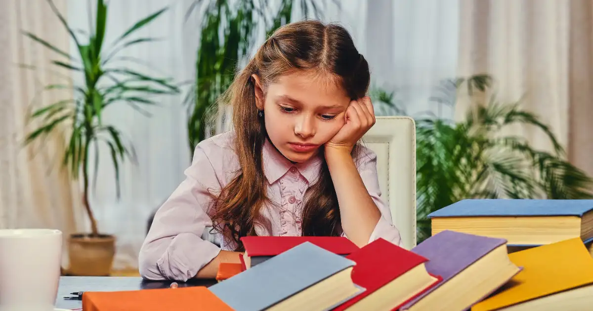 Student Asks About Study Burden,लड़की बोली- पढ़ाई पसंद नहीं, बोझ लगती ...