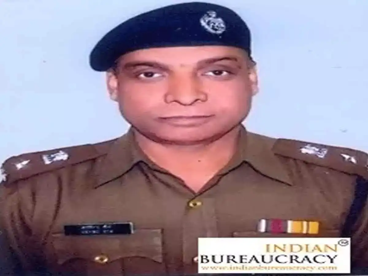 Arvind Sen Gangster Act,यूपी के पशुपालन घोटाले में बड़ा ऐक्शन, निलंबित ...