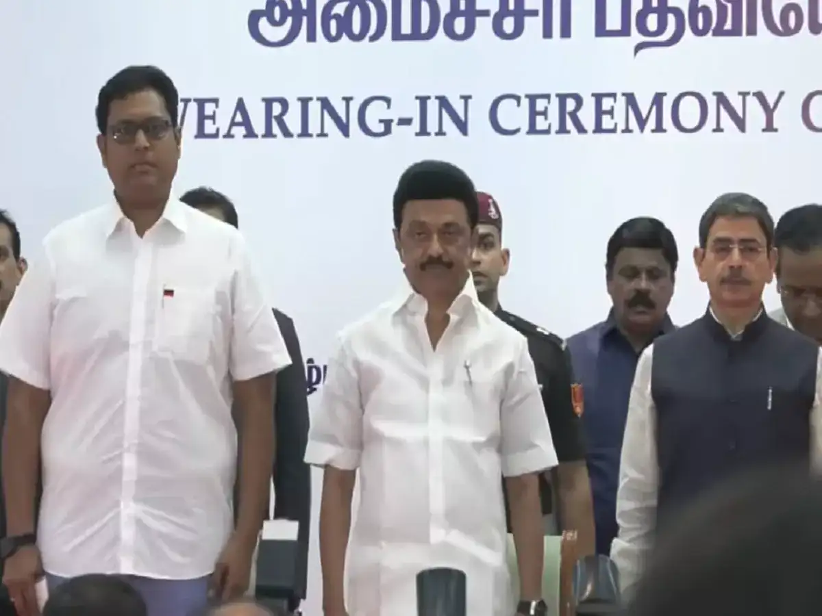 Minister Trb Rajaa,டி.ஆர்.பி.ராஜா எனும் நான்... மன்னார்குடி எம்.எல்.ஏ ...