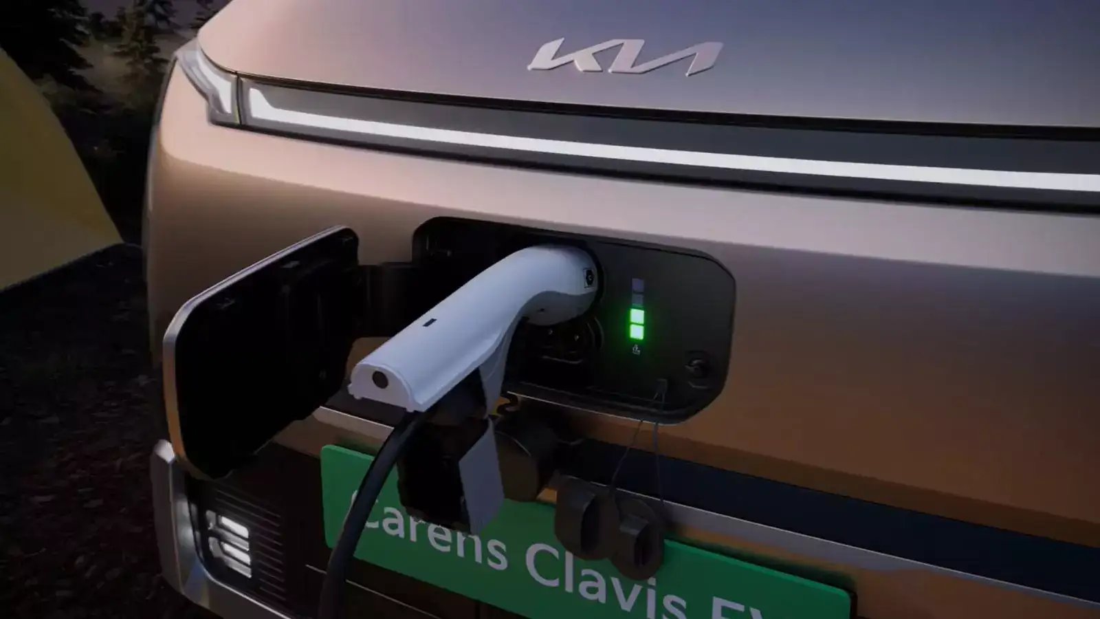 kia carens clavis ev new teaser out new details emerged: 490 கிமீ ரேஞ்சுடன் வெளியாகும் கியா ...