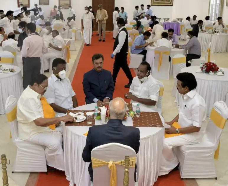 Ops Tea With Mk Stalin,முதல்வர் ஸ்டாலினுடன் அமர்ந்து டீ குடித்த ஓபிஎஸ் ...