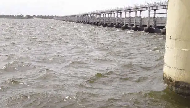 Karur Mayanur Dam: கரூரில் காவிரி நீர் வரத்து அதிகரிப்பு: அணைகளில் மீன் ...