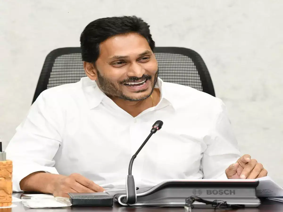 Arogya Suraksha,ఏపీ ప్రజలకు జగన్ సర్కార్ శుభవార్త.. ఒక్క రూపాయి వద్దు ...