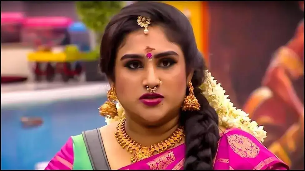 பிக்பாஸ்,சட்டையை கழற்றி வீசிவிட்டு இப்படி செய்தாரா தாடி பாலாஜி…! ஆடி ...