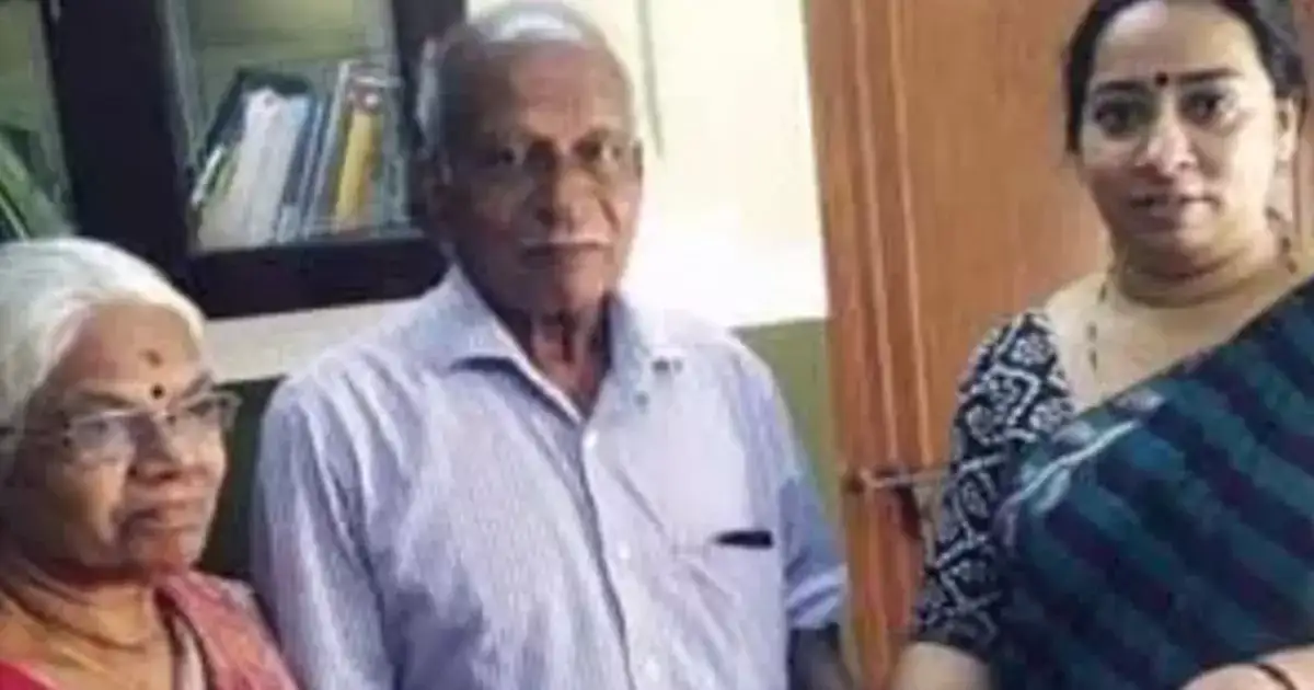 Ex Servicemen Shop Mezhuveli,നാലേകാൽ സെൻ്റിൽ മൂന്ന് കടമുറി പണിതു ...