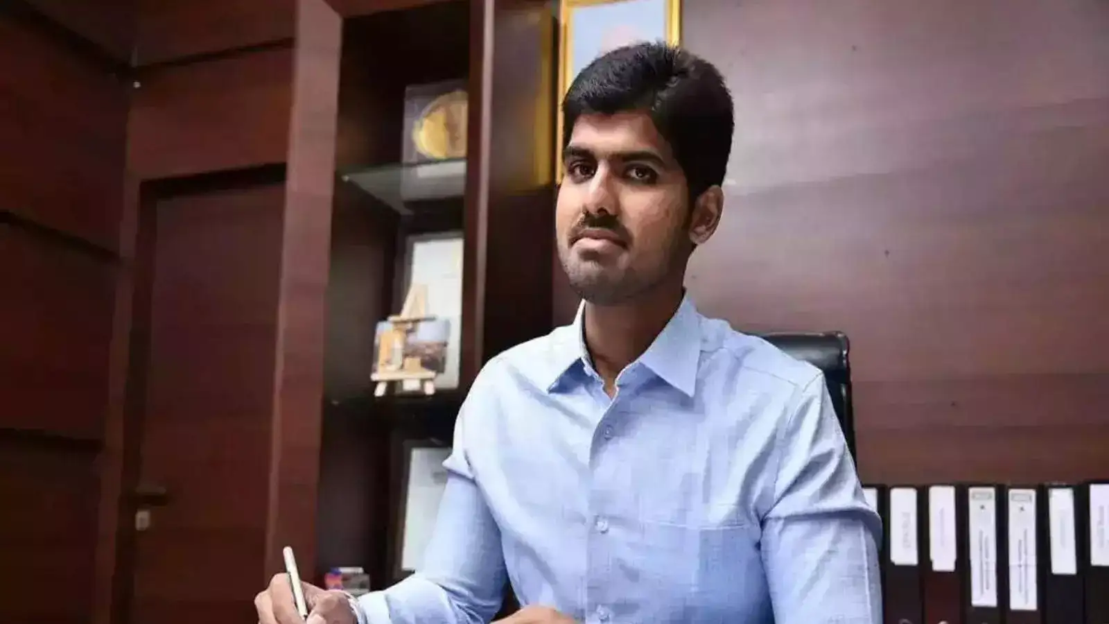 Prathap IAS: யார் இந்த பிரதாப் ஐஏஎஸ்? எளிய விவசாயி முதல் முதலமைச்சர் விருது வரை... மக்களை ஈர்த்த ...