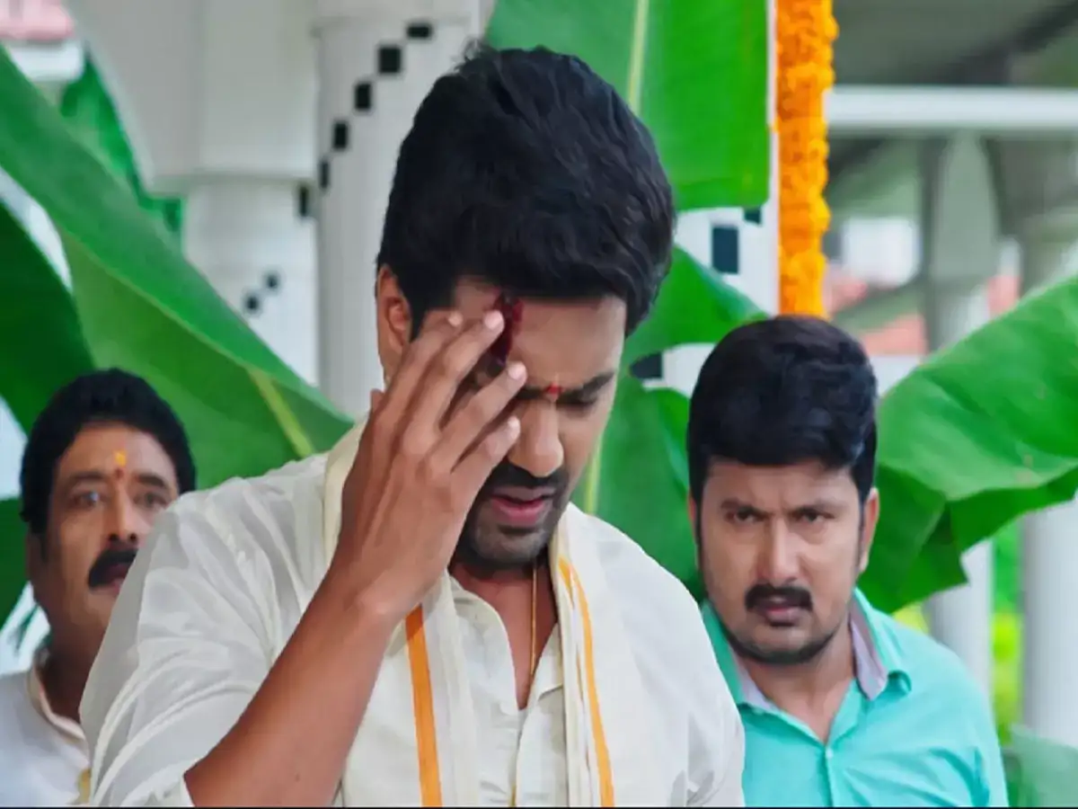 Devatha Serial,Devatha సెప్టెంబర్ 17 ఎపిసోడ్: ఆదిత్యని రక్తం కారేట్టు కొట్టిన మాధవ - madhava ...