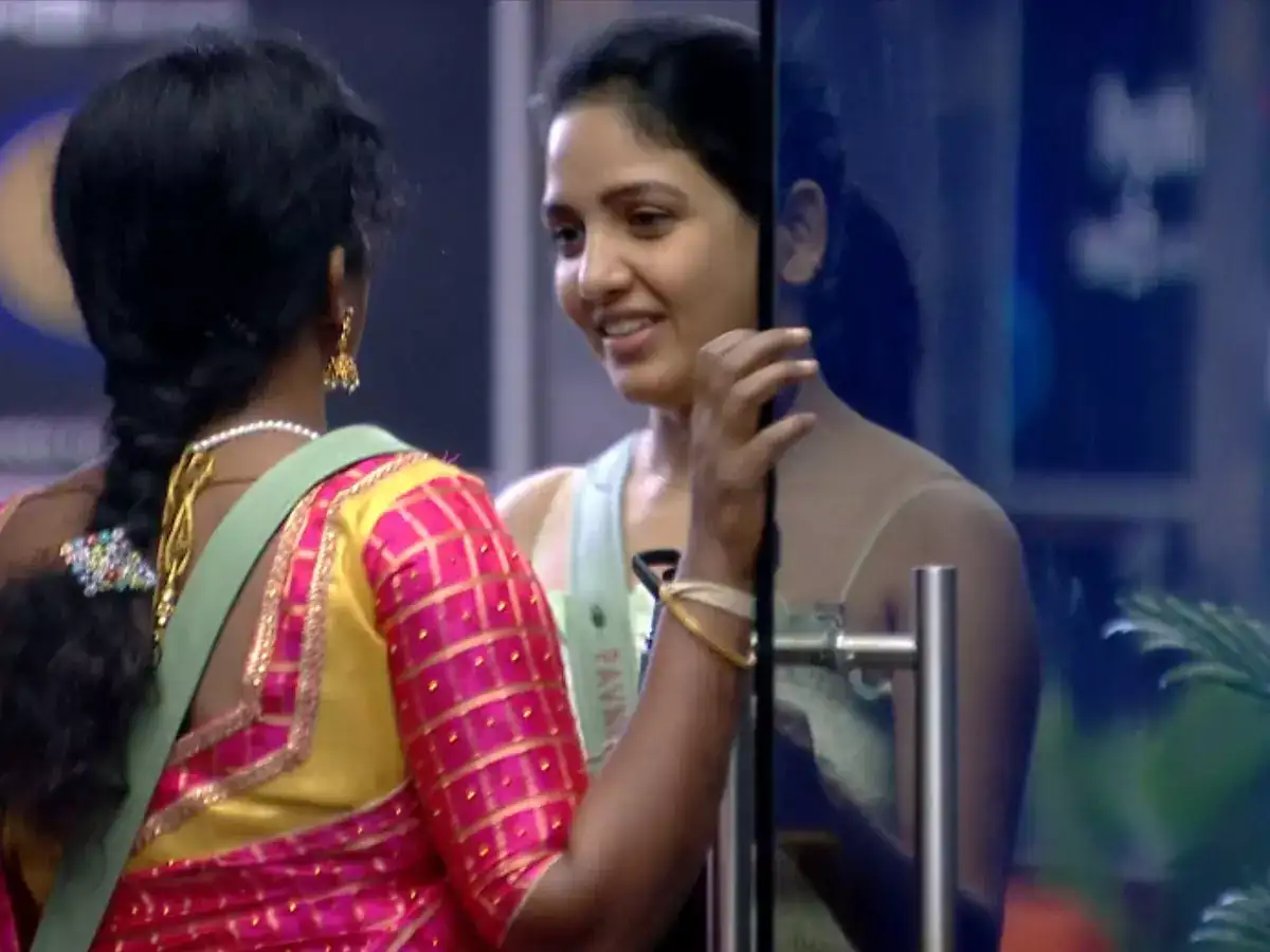 Pavni Reddy Age,பிக் பாஸ் பாவனியின் உண்மையான வயசு.. ஆனால் பார்க்க 17 ...