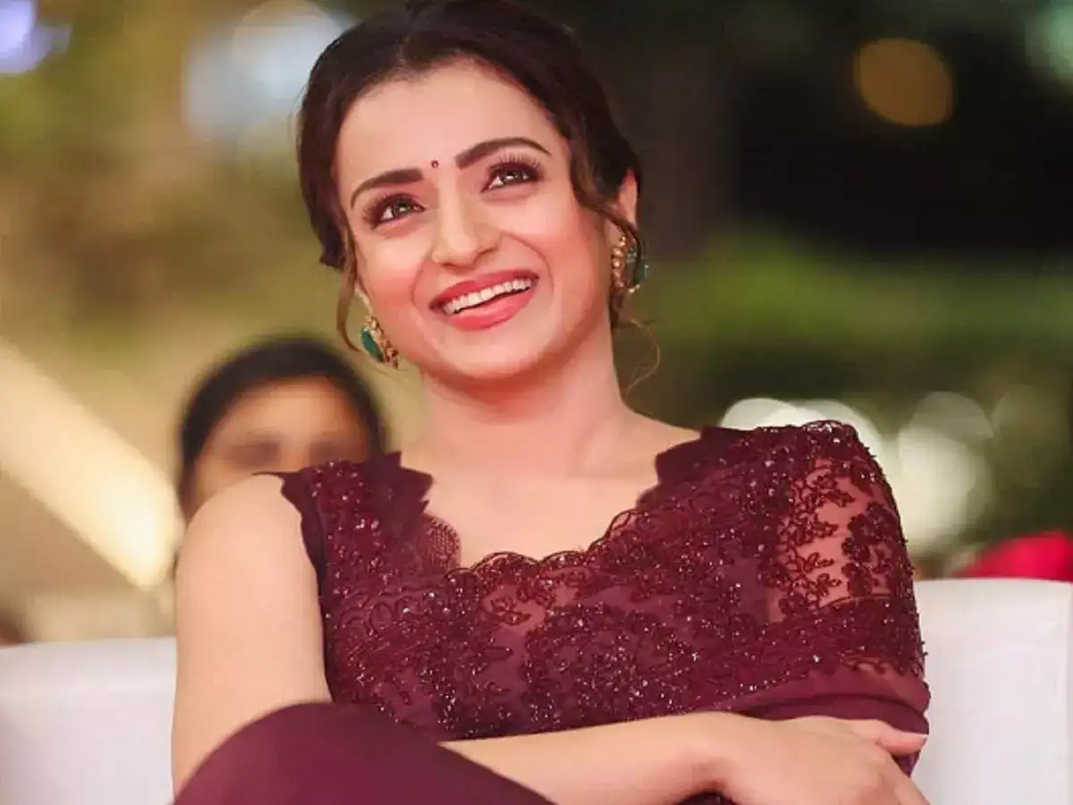 Vikram reaction for Trisha: கெட்ட வார்த்தை பேசிய த்ரிஷா... விக்ரம் ...