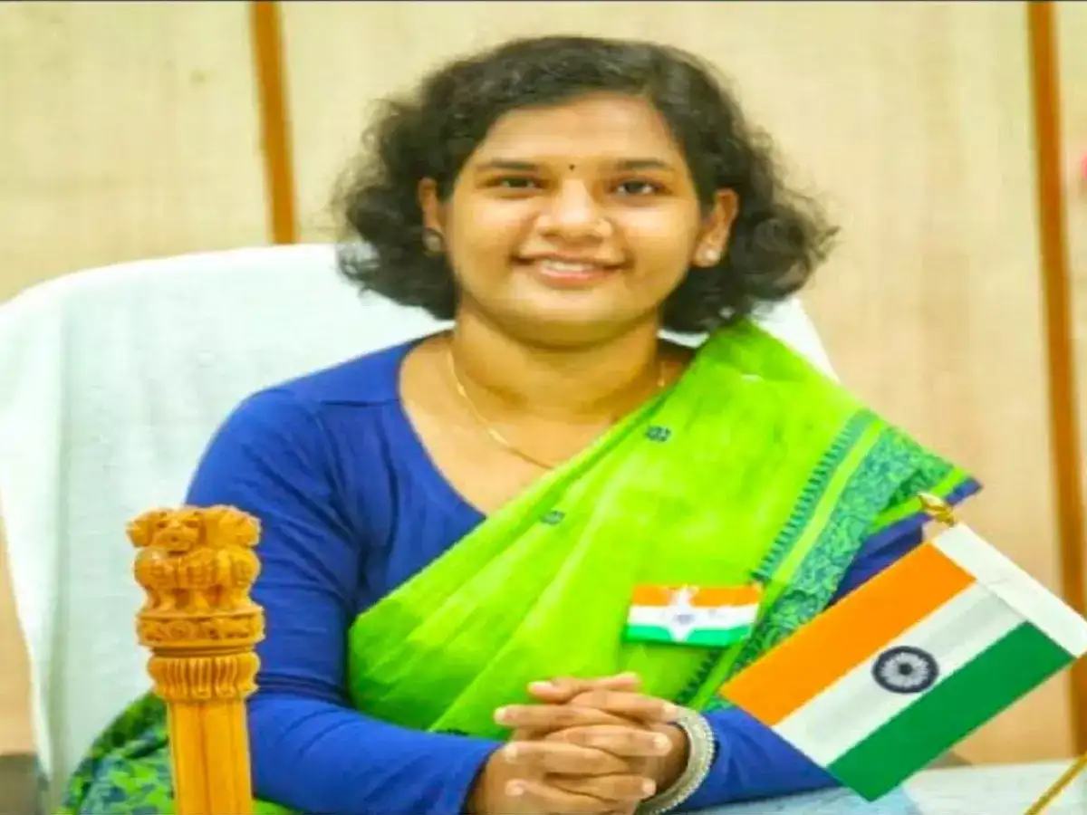 Asha Ajith,சிவகங்கைக்கு அன்று சப் கலெக்டர்... இன்று கலெக்டர் - ஆஷா ...