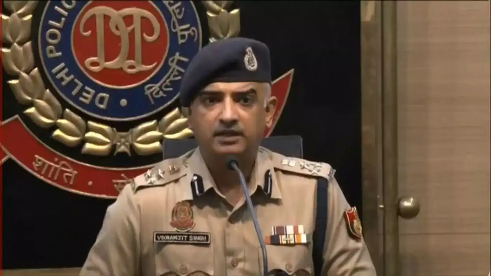 दिल्ली पुलिस में बड़ा फेरबदल, कई आईपीएस अधिकारियों का तबादला, विक्रम ...