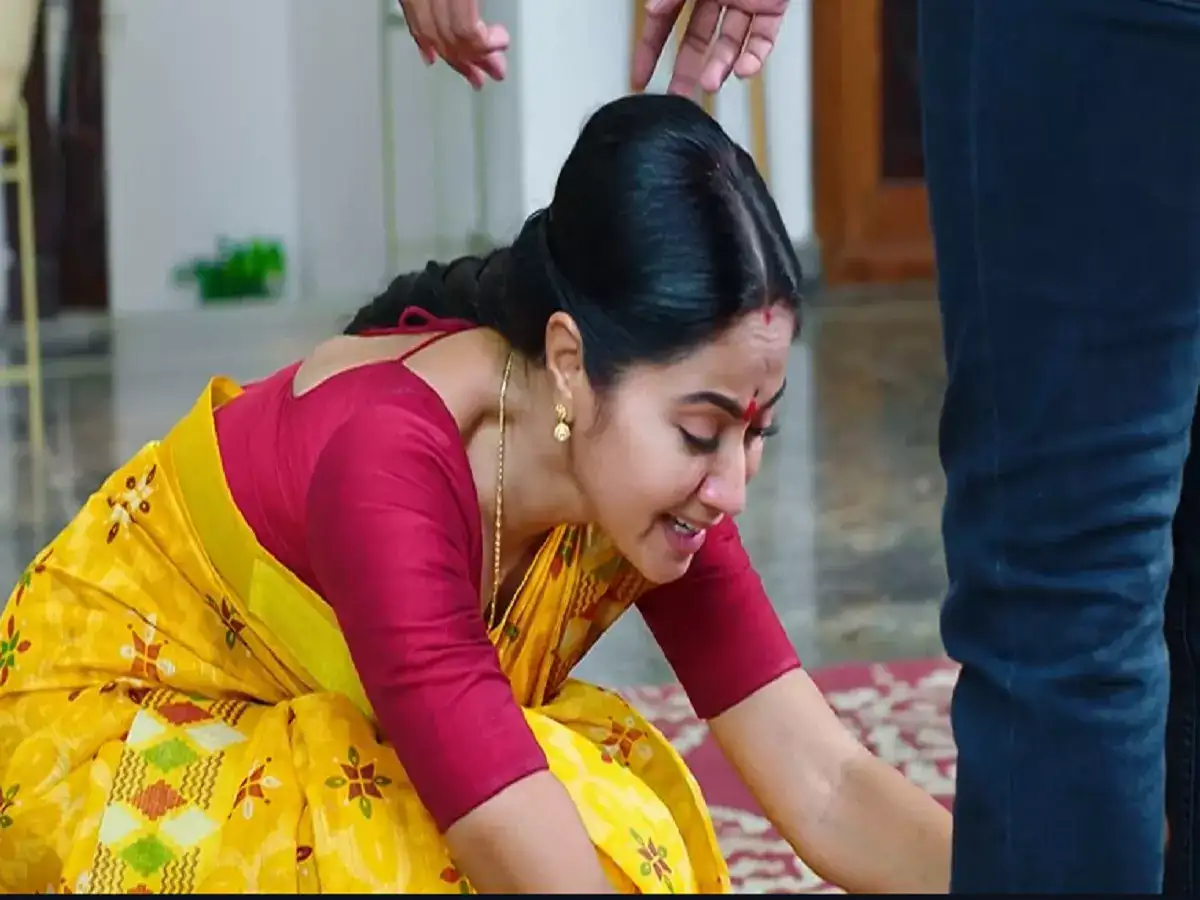 Devatha Serial,‘దేవత’ జూన్‌ 13 ఎపిసోడ్‌: ఆదిత్య కాళ్లపై పడ్డ రుక్మిణి.. అసలు నిజాన్ని బయటపెడుతూ ...