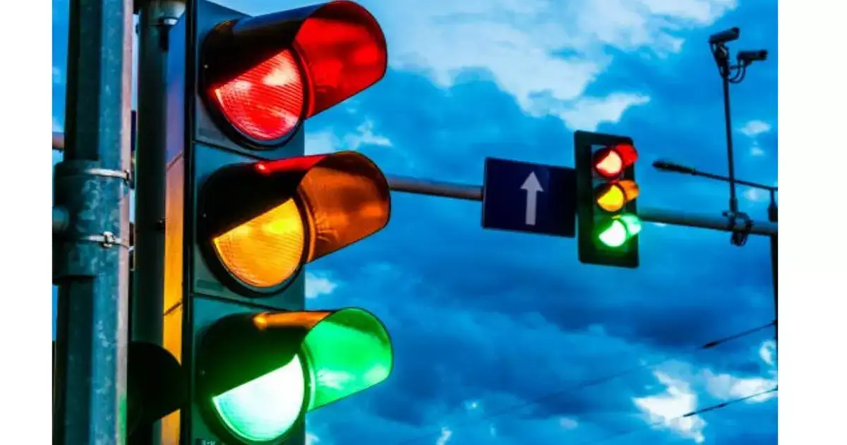 Updated Fine For Signal Jumping,ट्रॅफिक सिग्नलवर केलेली छोटी चूक पडेल ...