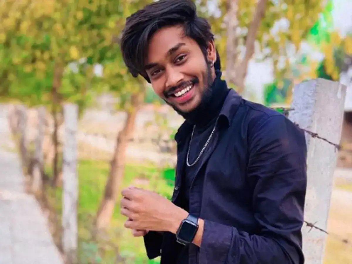 Web Series Prayagraj Actor Akash Chowdhary,संघर्षों से भरा है आकाश ...