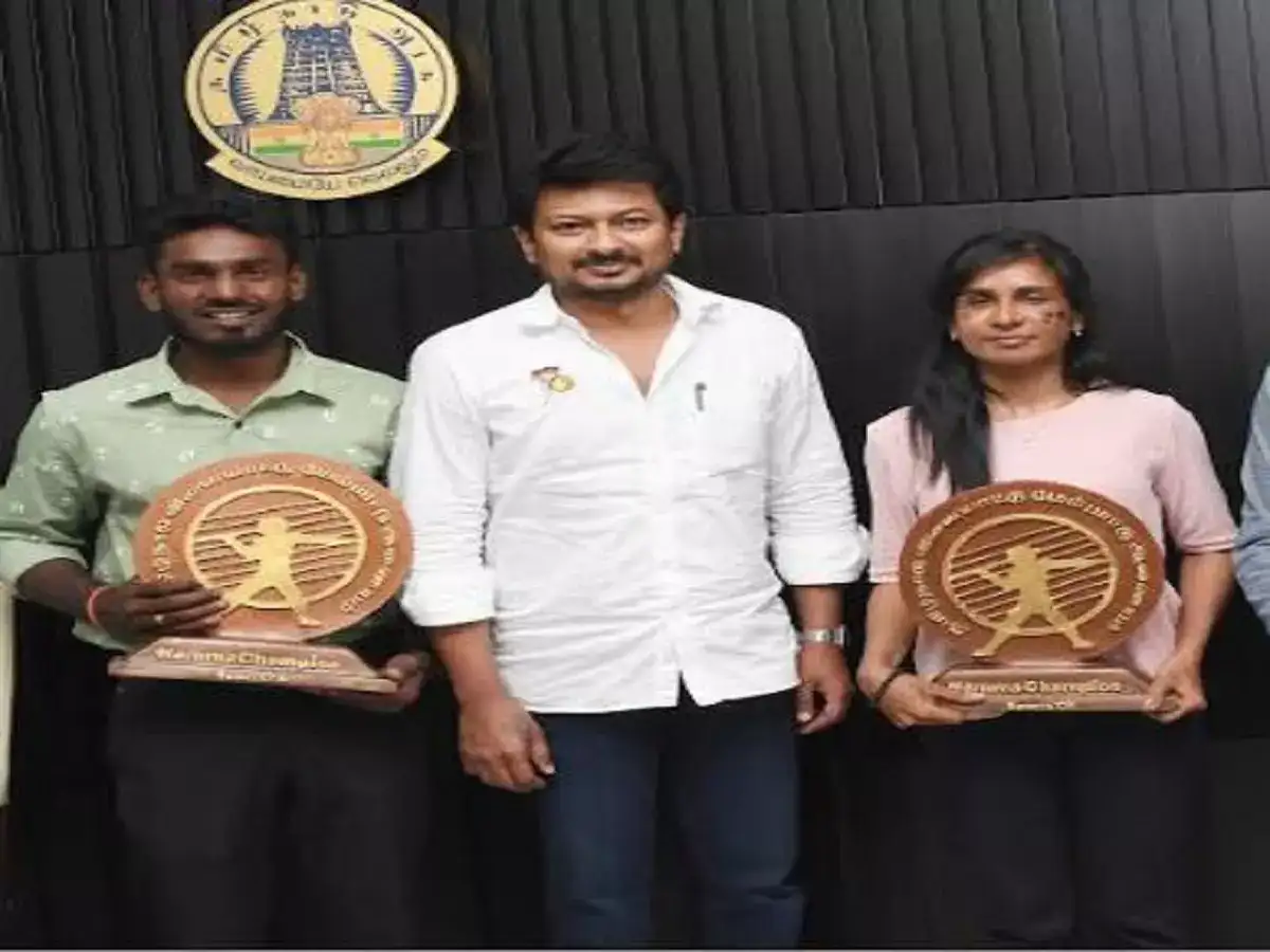 Muthamizh Selvi Everest,எவரெஸ்ட் ஏறிய முதல் தமிழச்சி.. அசத்திய மீனவ ...