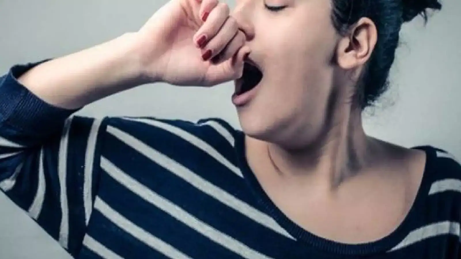 What Is Jaw Dislocation കോട്ടുവായ് ഇട്ടു വാ അടയ്ക്കാൻ കഴിയാതെ യുവതി എന്താണ് ജോ ഡിസ് ലൊക്കേഷ