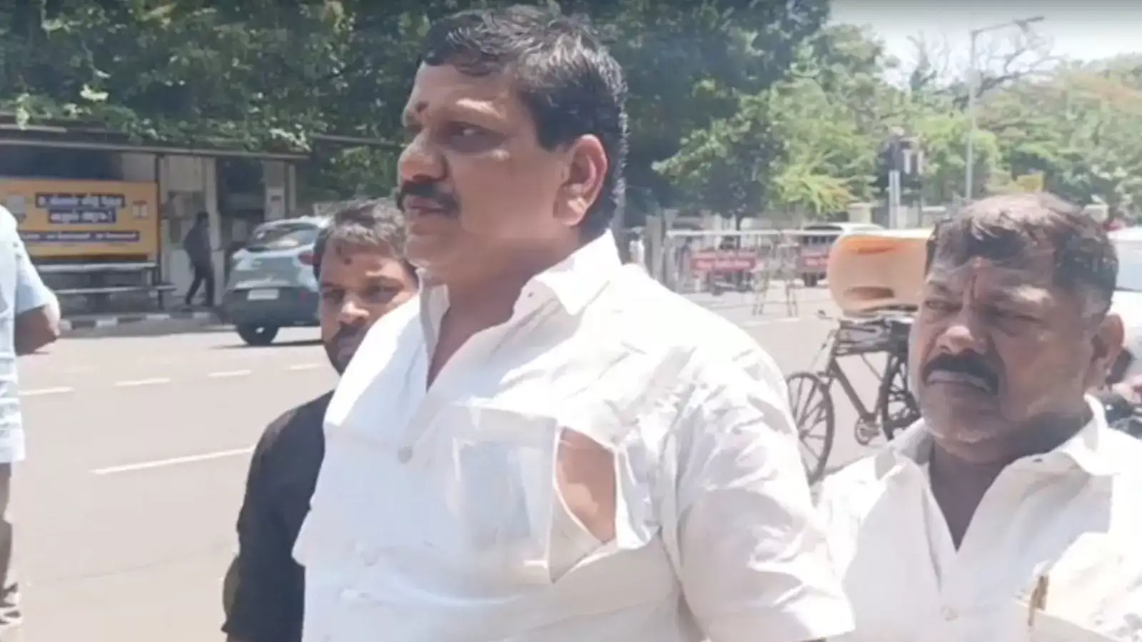 Airport Moorthy Arrest,புரட்சி தமிழகம் ஏர்போர்ட் மூர்த்தி கைது: விசிகவினர் அளித்த புகார் எதிரொலி ...