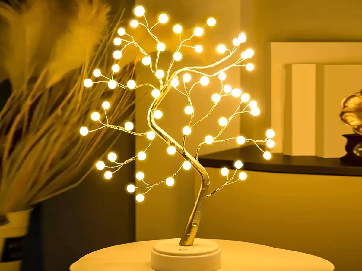LED Lights For Bedroom: कमरे को डेकोरेटिव और आकर्षक लुक देते हैं ये ...