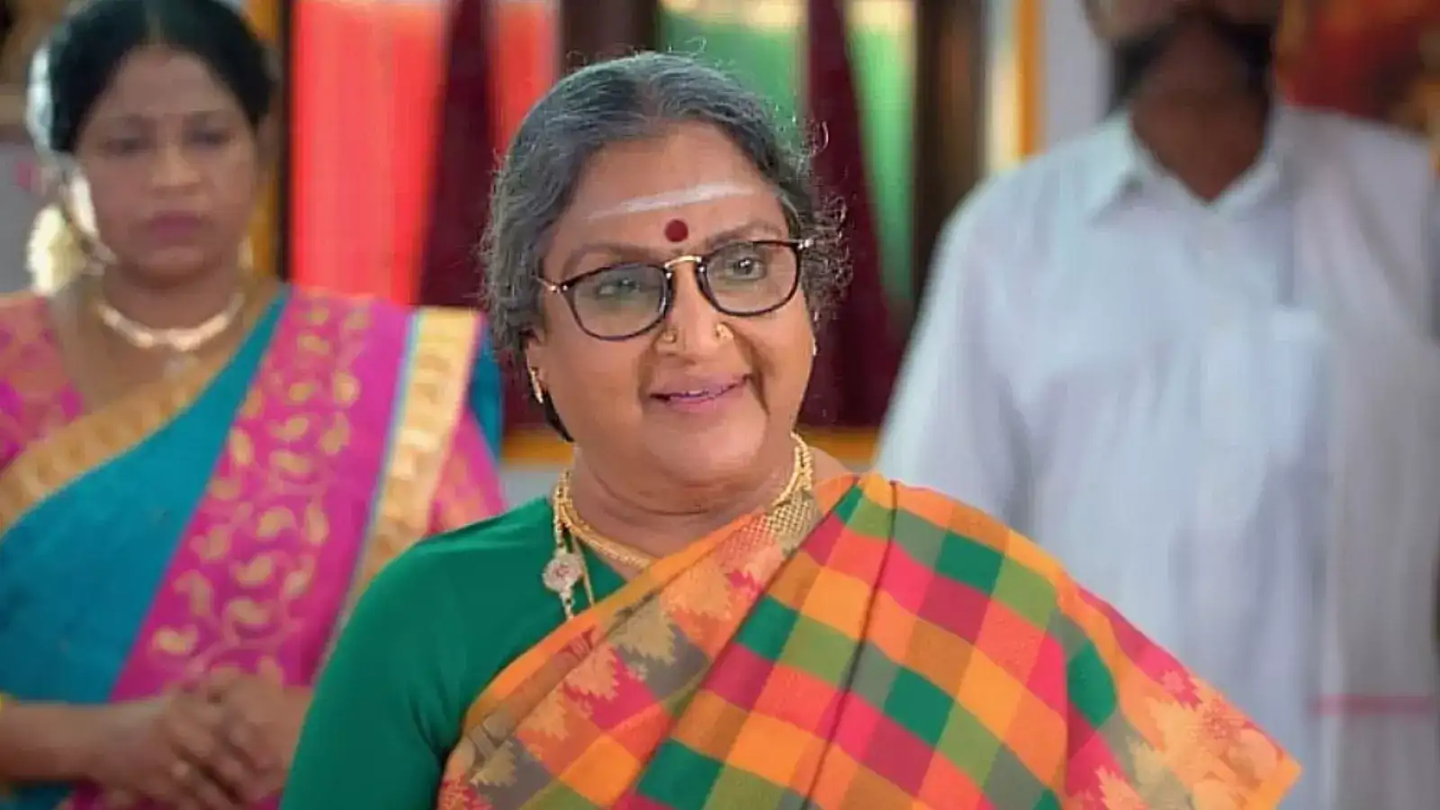 சாமுண்டீஸ்வரியிடம் சவால் விட்ட பரமேஸ்வரி..கார்த்திகை தீபம் இன்றைய ...