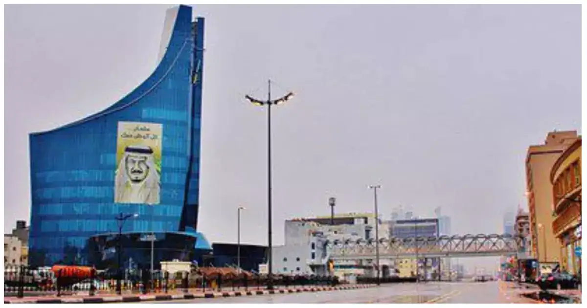 Road Crossing Rules Saudi News,അനുവാദമില്ലാത്ത ഭാഗത്തുകൂടി റോഡ് ...