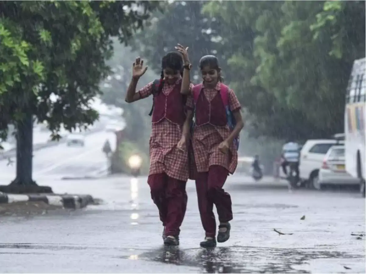Schools Leave Due To Rain,School leave : சென்னை உள்ளிட்ட நான்கு ...