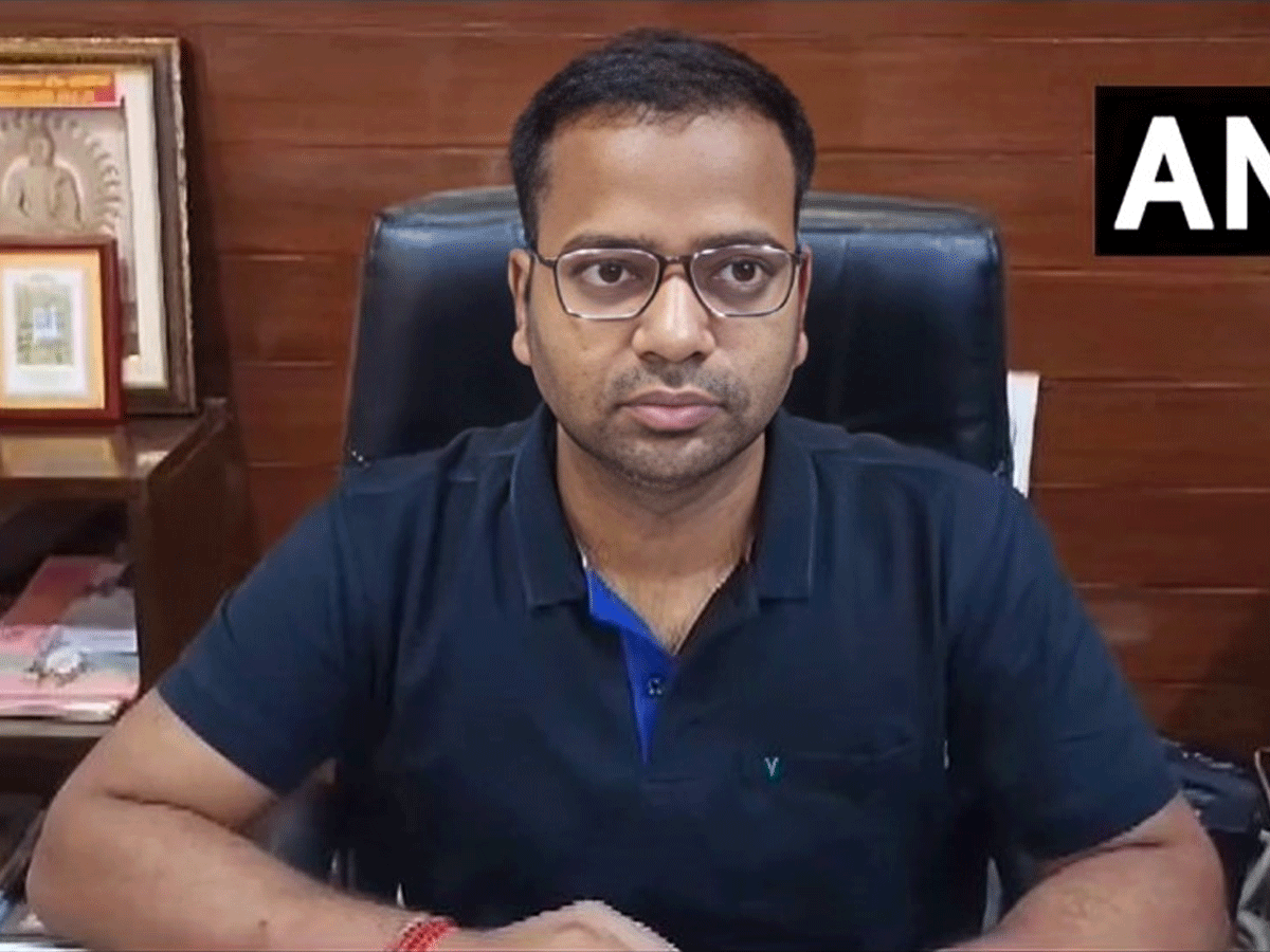 UP में फिर चली तबादला एक्‍सप्रेस, 6 IAS का ट्रांसफर, रमेश रंजन ...