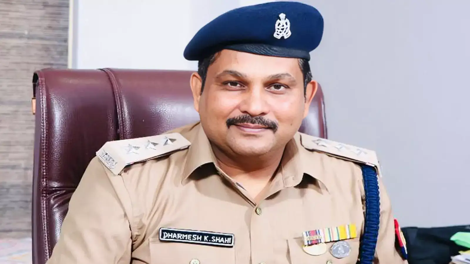 कौन हैं DSP धर्मेश कुमार शाही? UP STF के अधिकारी को राष्ट्रपति का ...