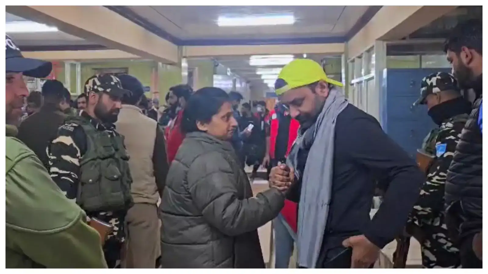 ಪಹಲ್ಗಾಮ್‌ ಭಯೋತ್ಪಾದಕ ದಾಳಿ,ಪಹಲ್ಗಾಮ್ ದಾಳಿ : ಸಂಜೆ ರಾಜ್ಯಕ್ಕೆ ಆಗಮಿಸಲಿದೆ ...