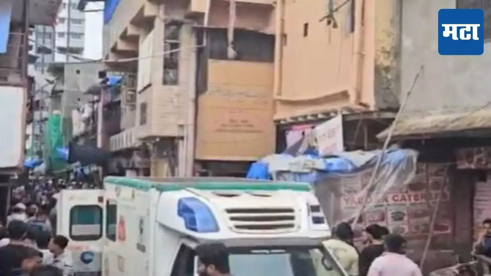 3 storey chawl building collapse in bandra rescue operation underway ...