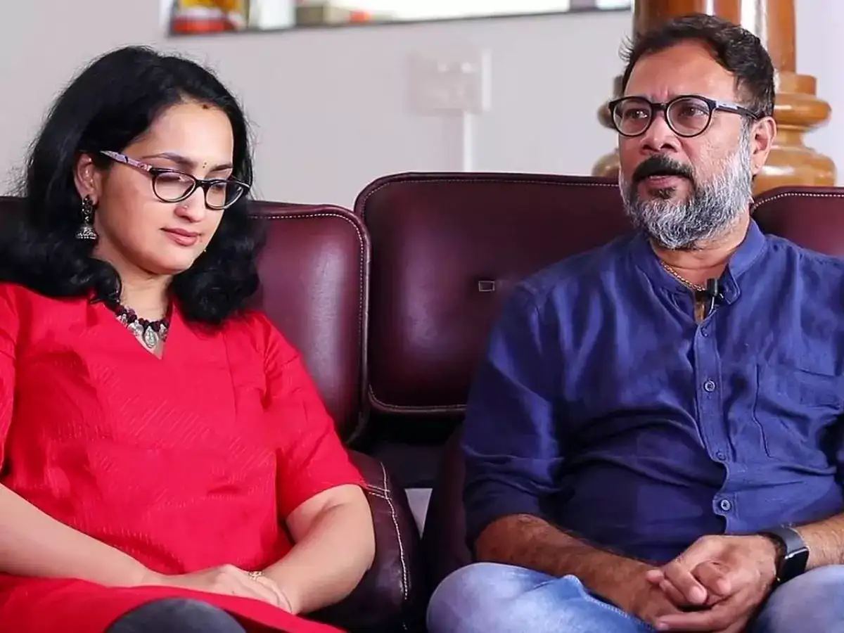 Sangita Madhavan Nair Daughter Saai Thejaswathy Profession: എത്രപേ ...
