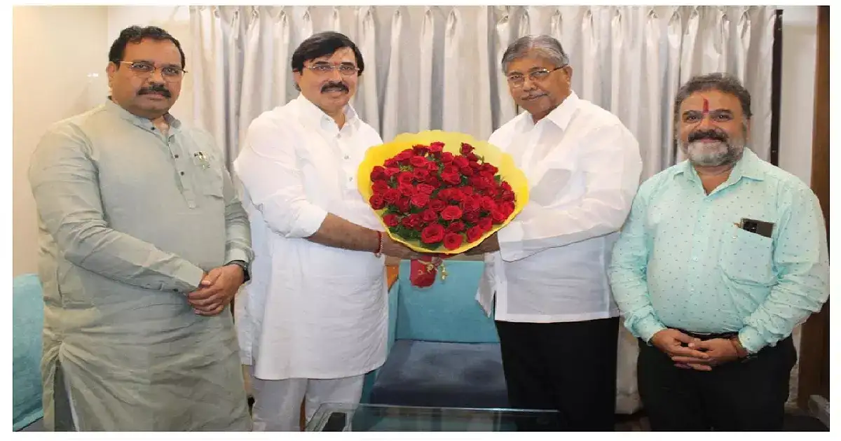 Ajit Pawar Camp Pune City President Deepak Mankar Meet BJP Leader ...